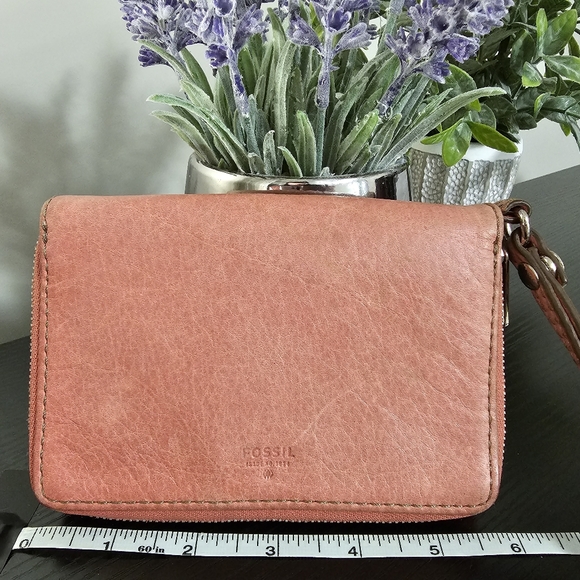 Fossil | Bags | Fossil Leather Zip Around Wallet Wristlet | Poshmark